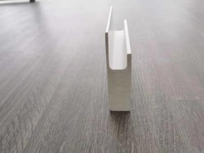 Cina Bianco 1-1/8 modanature di Manica di J del PVC 