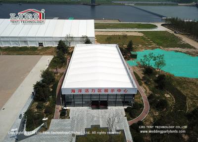 中国 オフィス20m x 40m x 8mのための贅沢なガラス壁の平らな屋根のアルミニウム テント 販売のため
