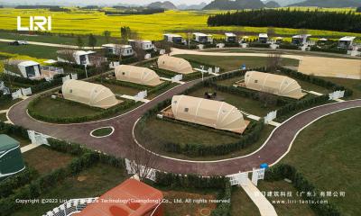 中国 特別で贅沢なGlampingのテントのホテルの雪は75kg/Sqm 4mの明確なスパンに荷を積む 販売のため