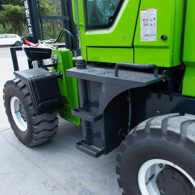 Cina Camione elevatore elettrico per tutti i terreni da 5000 libbre con joystick fino a 10 comandi in vendita