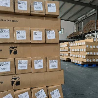 Cina 80 70 60gm Stampa a getto d'inchiostro Rollo di carta da trasferimento di sublimazione compatibile in vendita