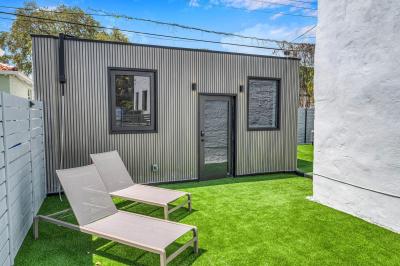 Cina Grano artificiale per giardini di lusso con protezione UV in vendita