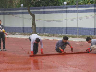 China Contractor Grade Breathable Running Track Professional Engineering Supply Heavy Duty Installation for sale