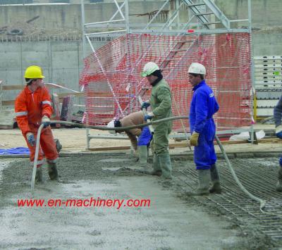 China MANGUEIRA DE BORRACHA CONCRETA do EIXO WIRE-NETTED do VIBRADOR da SÉRIE do ZN com tipos diferentes à venda