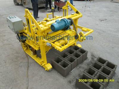 China Bloco movente que faz a máquina a máquina moldando 40-3 do bloco de cimento manual de China à venda