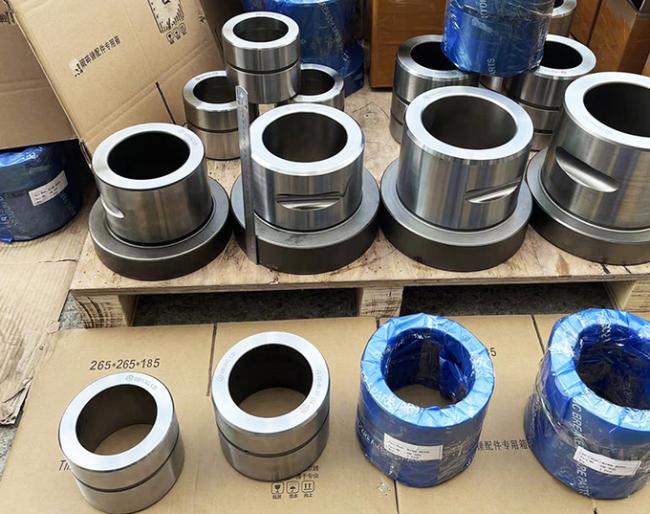 Hydraulic Breaker Spare Parts HB15G Breaker Upper Bush Furukawa Inner Bushing 0