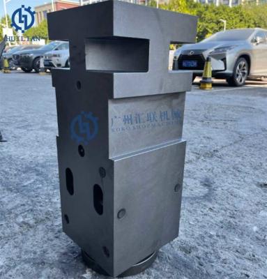 Chine Pièces de rechange de cylindre de la tête avant F22 de pièces de rechange hydrauliques de briseur de Furukawa pour le marteau de roche à vendre