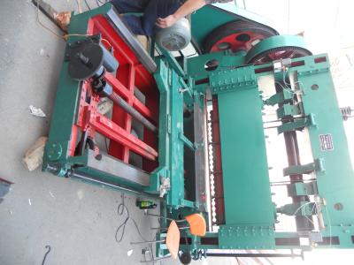 Cina Alimentando e tagliando risparmio ampliato di Mesh Machine Roll Type Energy del metallo in vendita