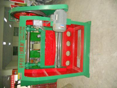 Cina Alimentando e tagliando risparmio ampliato di Mesh Machine Roll Type Energy del metallo in vendita