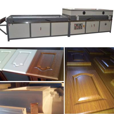 Cina WPC door PVC foil veneer vacuum membrane press machine in vendita