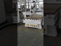 Straight line tool change