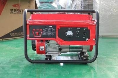 中国 Low Power Small Gasoline Powered Generator 220-400V 3600rpm 販売のため