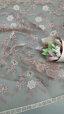 중국 자수 레이스 원단 메쉬 바탕, 세련된 맞춤 이브닝 드레스의 예술적 디테일 판매용