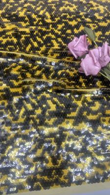 중국 색채가 돋보이는 세킨 embroidery 직물 파티 드레스에 맞춘 고급 판매용