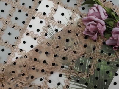 Cina tessuto di Dot Embroidery Flocked Tulle Mesh di Polka di 125cm in vendita
