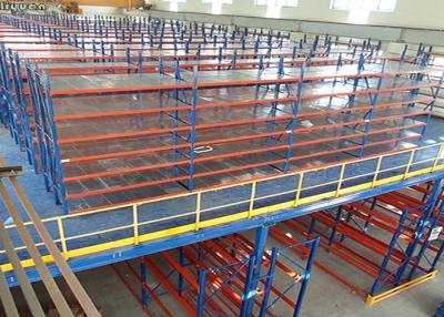 Cina Gli scaffali resistenti selettivi di stoccaggio del pallet hanno laminato a freddo il supermercato dell'officina in vendita
