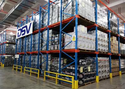 Cina Azionamento di più grande capacità dentro ed azionamento attraverso il deposito di racking accatastabile in vendita