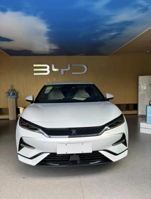 Cina BYD Song L EV SUV a 5 porte e 5 posti con 662 km di autonomia in vendita