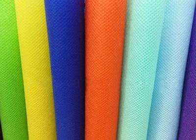 China 10gsm - 50gsm PP Non Woven Fabric High Bursting Strength / Tearing Strength For Packaging for sale