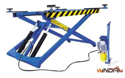 China Thin Structure Hydraulic Car Lift , Automotive Scissor Lift For Tyre Repair And Body Paint for sale