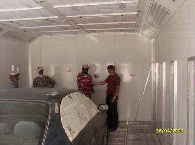 China Truck / Auto Spray Booth with Italian Riello Burner , Car Painting Oven G20 WD-70 for sale