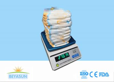 Cina pannolini del bambino di 27gsm m. Size Nonwoven Disposable con la cintura elastica piena in vendita