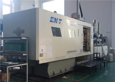 Cina 105Mpa Injection Molding Machine in vendita