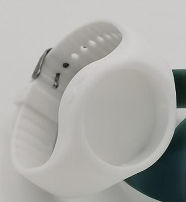 Quality EU Standard White Simple Pedometer Bracelet With Long Distance Tracking for sale