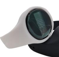 China EU Standard White Pedometer Bracelet with Long Distance Tracking 999999 Steps for sale