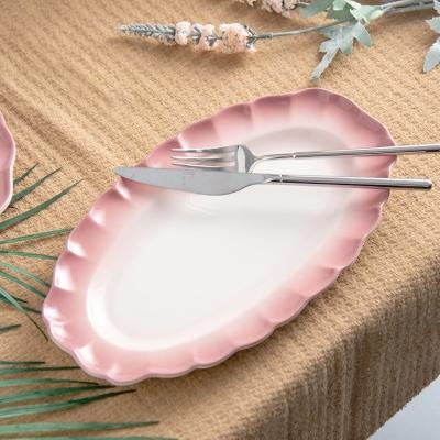 Cina Piatti lunghi piatti ovali in ceramica moderna per ristoranti set di posate di porcellana nordica in vendita