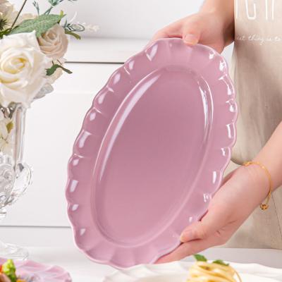 Cina Piatti lunghi piatti ovali in ceramica moderna per ristoranti set di posate di porcellana nordica in vendita
