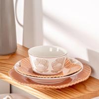 China Porcelain Ceramic Type 2023 Christmas Decorations Dinnerware Set With Plant Pattern for sale
