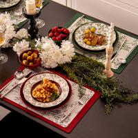 China Couple Ceramic Dinnerware Set Perfect Valentine'S Present With Plant Pattern for sale