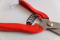 China Pointed Tip Design Multi Purpose Snips Pivot Mechanism 160mm Length for sale