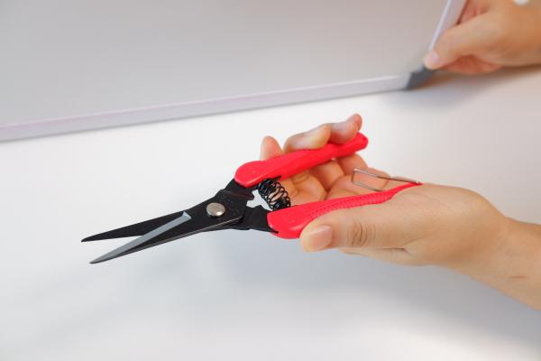 Quality Lock Scissors Plastic Handle Housework Scissors With Safety Lock for sale