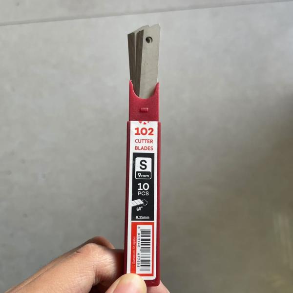 Quality 86mm Length Snap Off Knife Blade SK2 High Carbon Steel 12 Segments For Clean Accurate Cuts for sale
