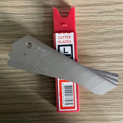 Cina 8 segmenti coltelli da taglio in argento da 18 mm per applicazioni di taglio versatili in vendita