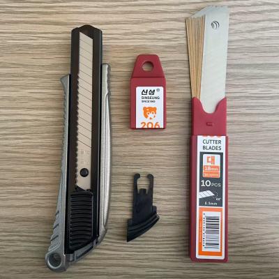 Cina Tagliatori di lame versatili da 18 mm Finitura argento per diversi compiti di taglio in vendita