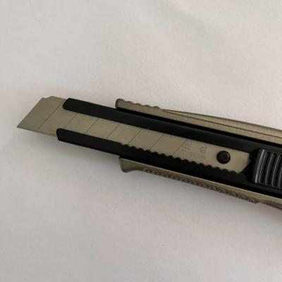 China Faca Multiuso Versátil Com Lâmina SK2 de Alumínio Conteúdo da Embalagem: 1 Faca Utilitária Incluída à venda