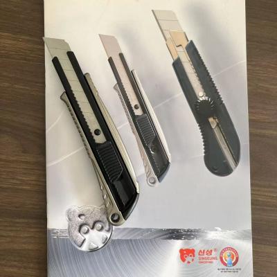 China Cabos pretos Cauda vermelha Compatível com facas utilitárias de 18mm para lâminas padrão à venda
