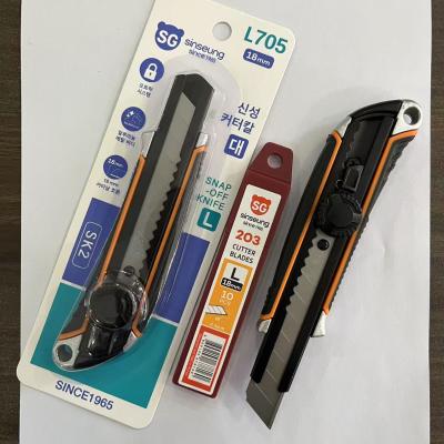 China Sturdy and Portable 18mm Utility Knives 160*45*17mm 90g Aluminum SK2 Blade for On-the-Go Professionals for sale