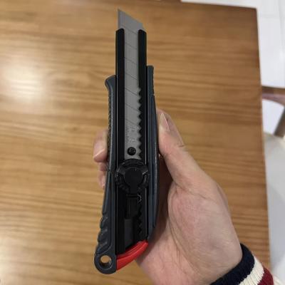 China Aluminum Handle 18mm Utility Knives High Carbon Steel Blade 16045mm Essential Cutting Tools for Workshop and Construction for sale