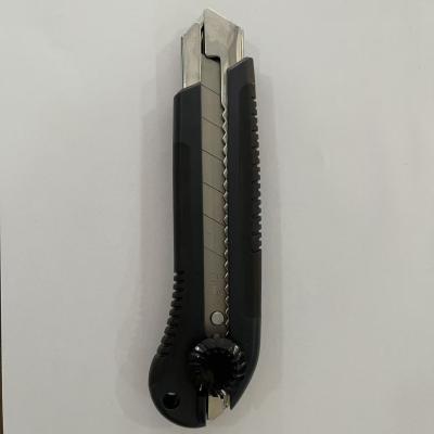 China 25mm Utility Knife with Snap Off Blades and Ergonomic Design for Precision Cutting for sale