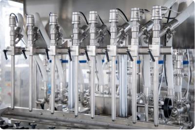 China SS304 Frame Piston Filling Machine 8 Heads 80ml-1L With Schneider Control System for sale