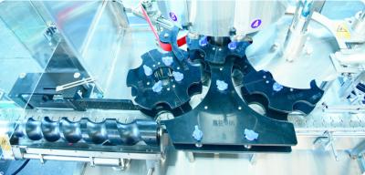 중국 80ml-1L 자동 뚜껑봉함기 6000BPH 회전식 패키징 머신 판매용