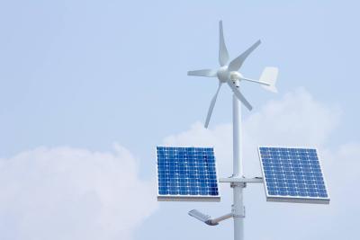 Cina Il modo luminoso completo ha integrato il telecomando solare dell'iluminazione pubblica 400w IP65 del LED in vendita
