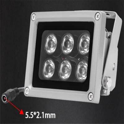 Cina visione notturna ad alta definizione di controllo all'aperto del materiale di riempimento 12V della luce LED del sensore della luce della luce infrarossa automatica infrarossa della macchina fotografica in vendita