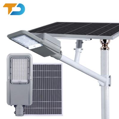 Cina Prodotti d'accensione solari di alluminio 60w 80w 100w interamente in un'iluminazione pubblica solare principale integrata in vendita