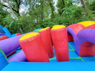 China Kleurrijke Opblaasbare 70ft NATTE Uiteindelijke Hinderniscursus Combo Te koop