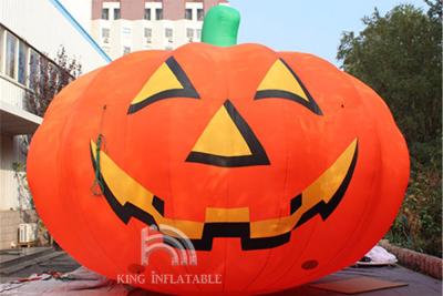 China Reuze Opblaasbaar Pompoenspook met Zwarte Cat Outdoor Scary Props Halloween-Decoratie Te koop